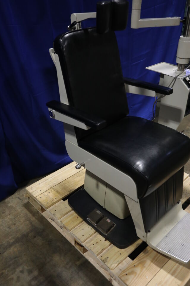 Ophthalmology Chair and Stand Auction